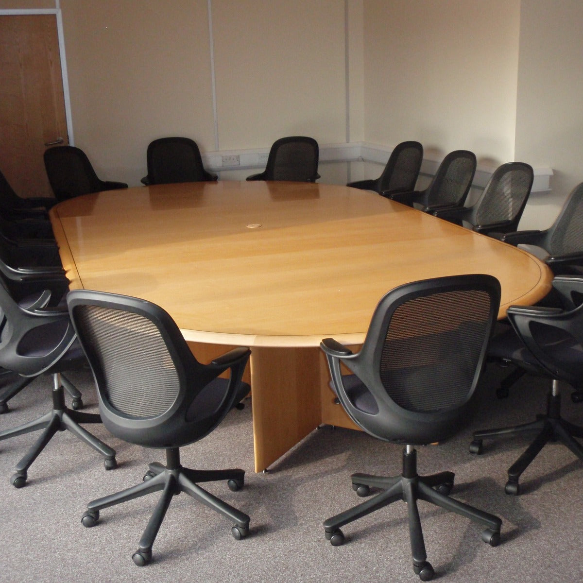 Large Bespoke Boardroom Table – Park Royal Office Furniture