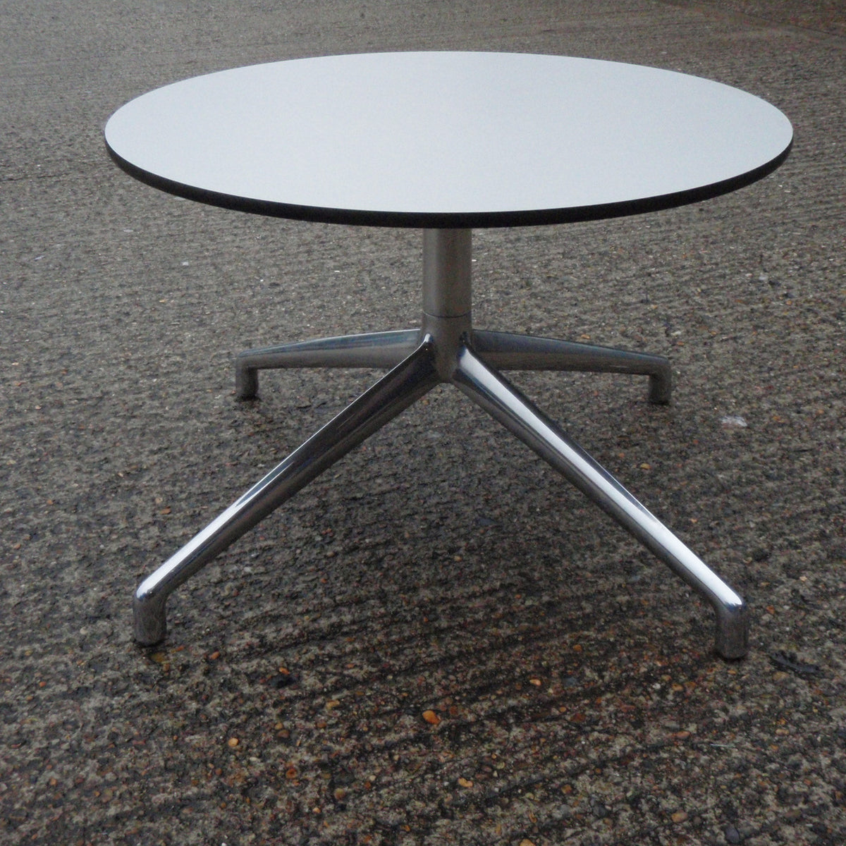 Boss Kruze Coffee Tables – Park Royal Office Furniture