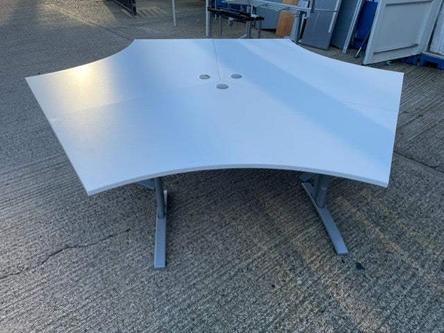 White Cockpit Desks – Park Royal Office Furniture