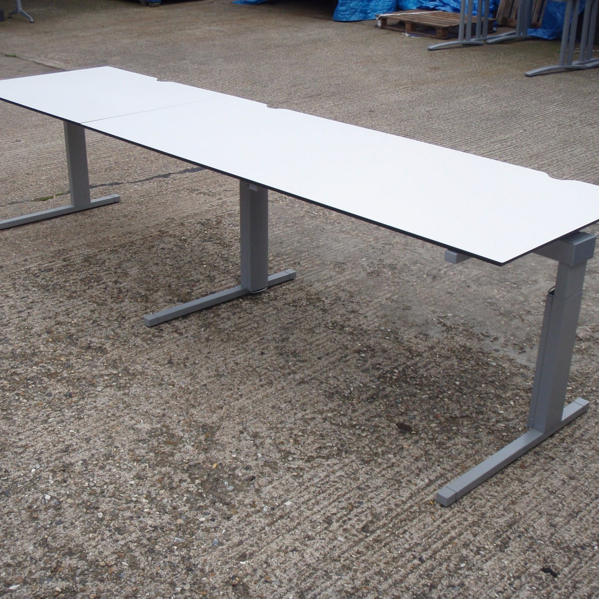 White Cantilever Base Desk 3000 x 800 – Park Royal Office Furniture